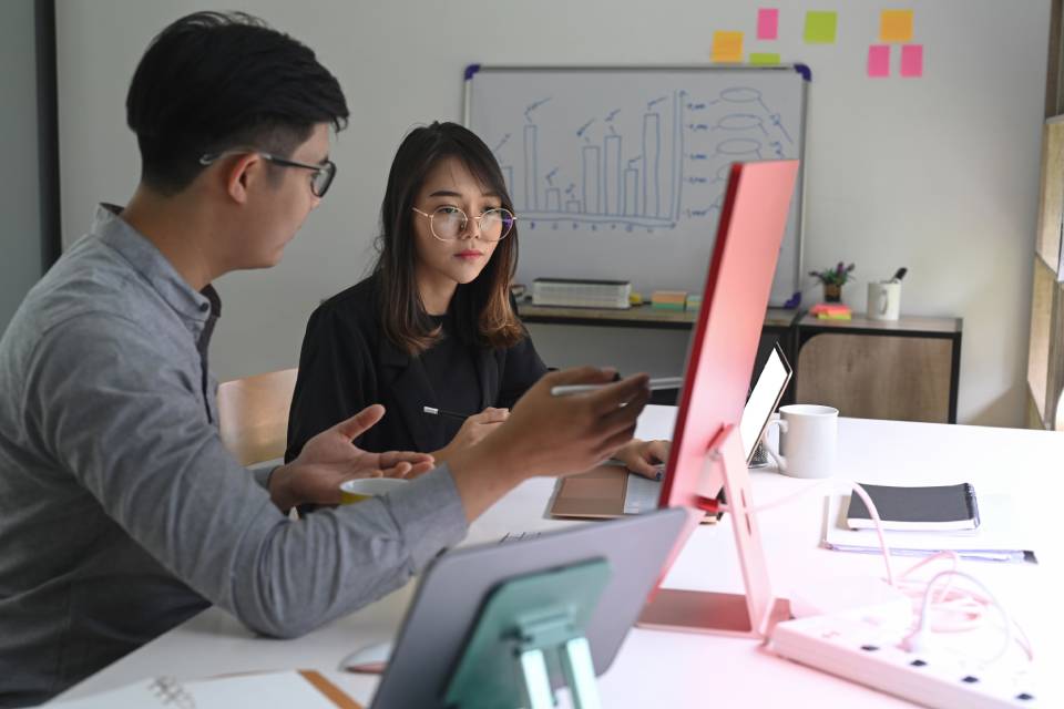 Why Marketers Should Understand UI/UX Design - dkonten.com